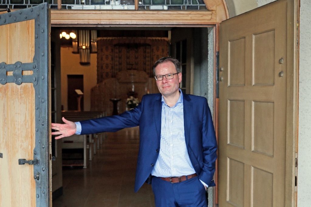 Pfarrer Adrian Berger leistet sich eine Pause | Tages-Anzeiger