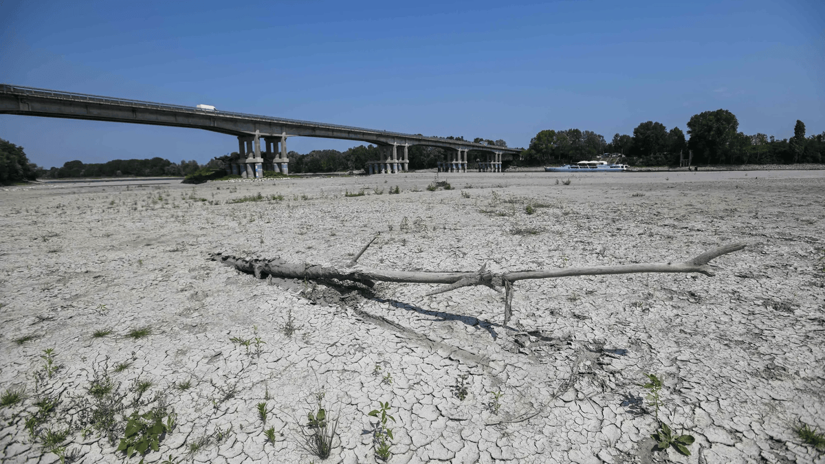 Po-Ebene : Extreme Dürre wegen Hitzewelle – muss Italien jetzt den Gardasee abpumpen? - L'essentiel