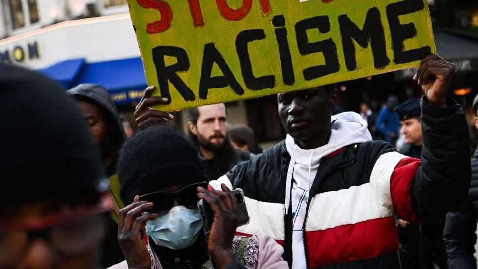 Suisse: Unia demande des mesures contre le racisme au travail - Le Matin