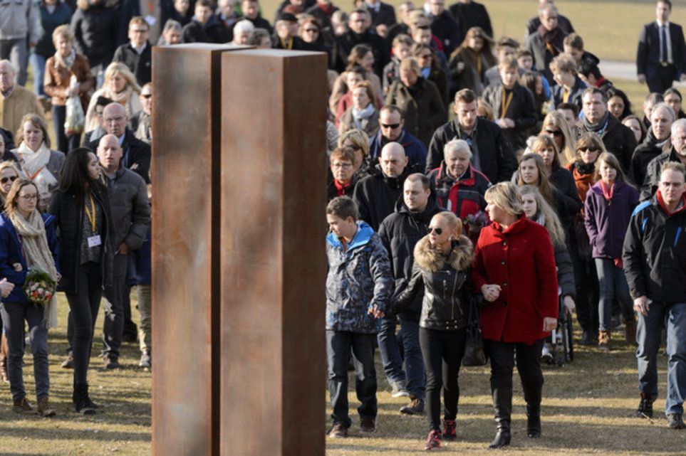Mémorial inauguré 3 ans après le drame de Sierre | 24 heures
