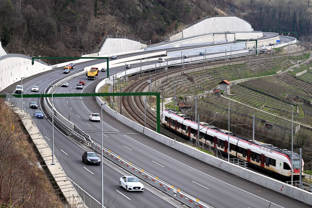 Un pont à démolir sur l’A9: Fermeture totale de l’autoroute entre ...