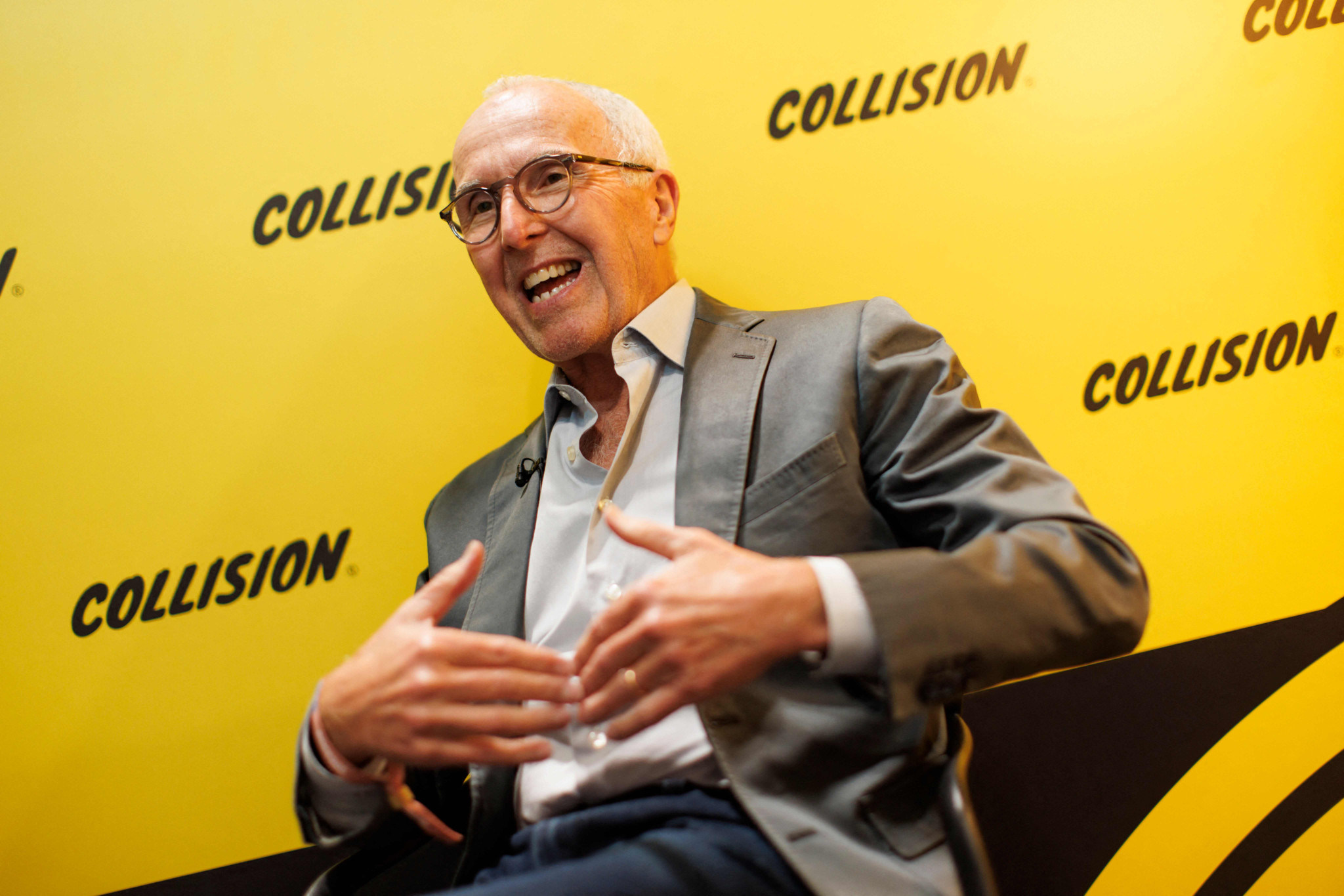 Rachat de TikTok: Le milliardaire Frank McCourt part en croisade pour ...