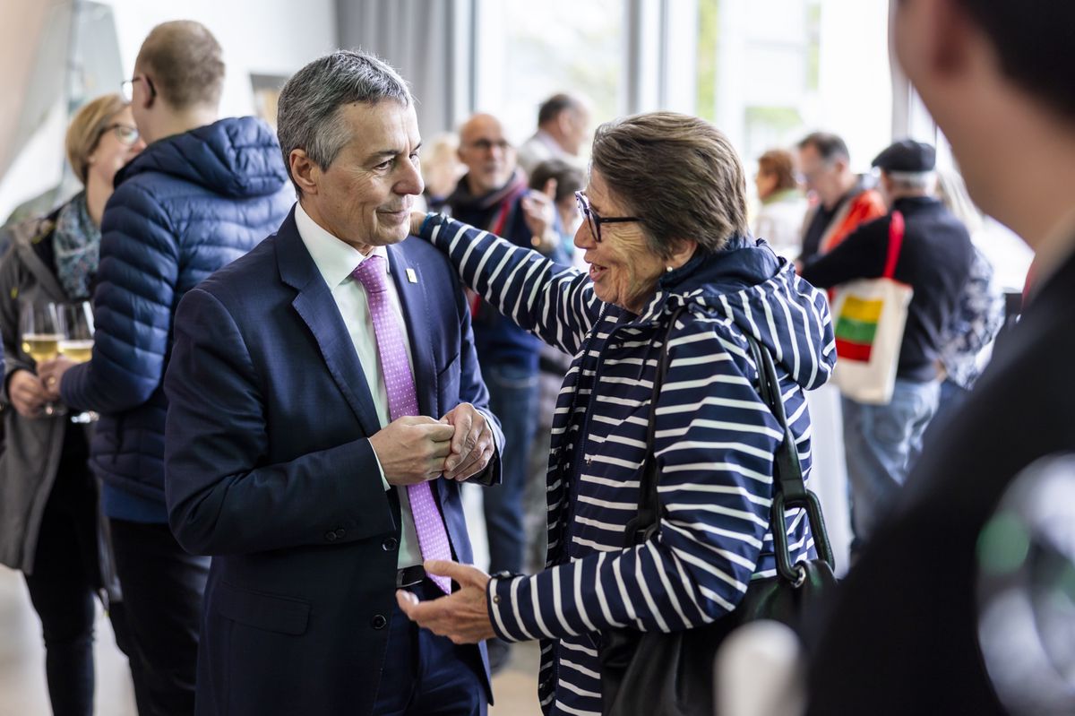 Bundesrat in Aarau: Alle sieben Bundesräte mischen sich unters Volk ...