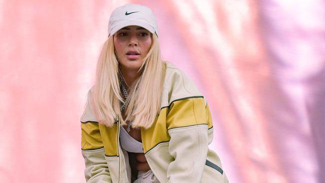 Konzert in Frankfurt: Rapperin Loredana hatte auf der Bühne eine ...