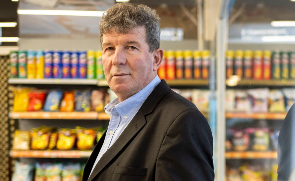 Portrait de Kadri Mustafa: Le plus nyonnais des Albanais a le coeur sur ...