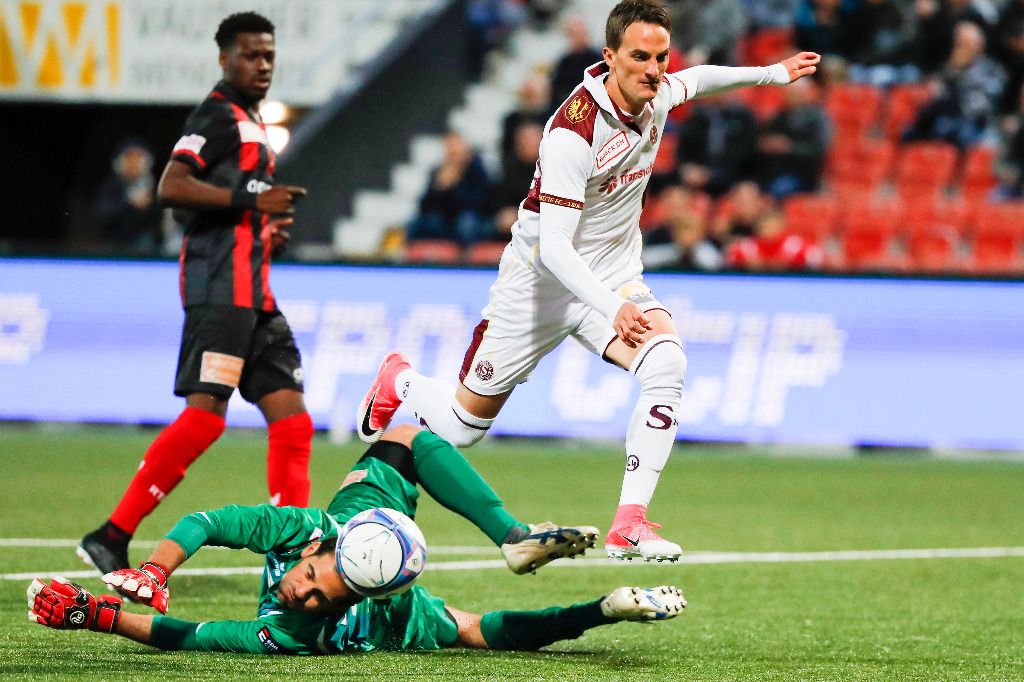 Un Servette à deux vitesses se tire une balle dans le pied | Tribune de ...