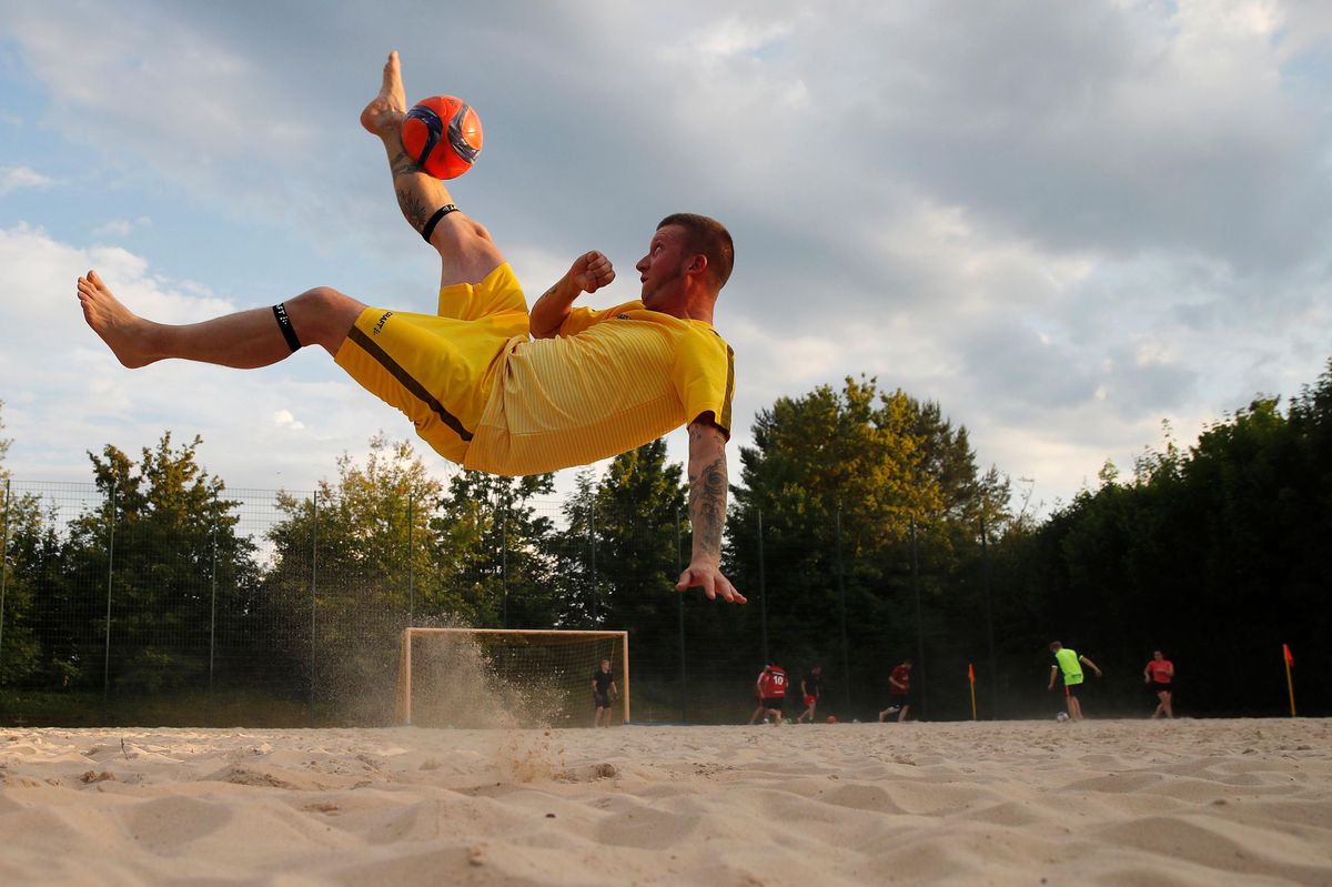 Das sind die Berner Beach Boys – Das YB im Sand | Berner Zeitung