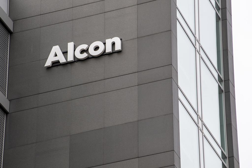 Alcon übernimmt pharmazeutische Augentropfen Eysuvis | Finanz und ...