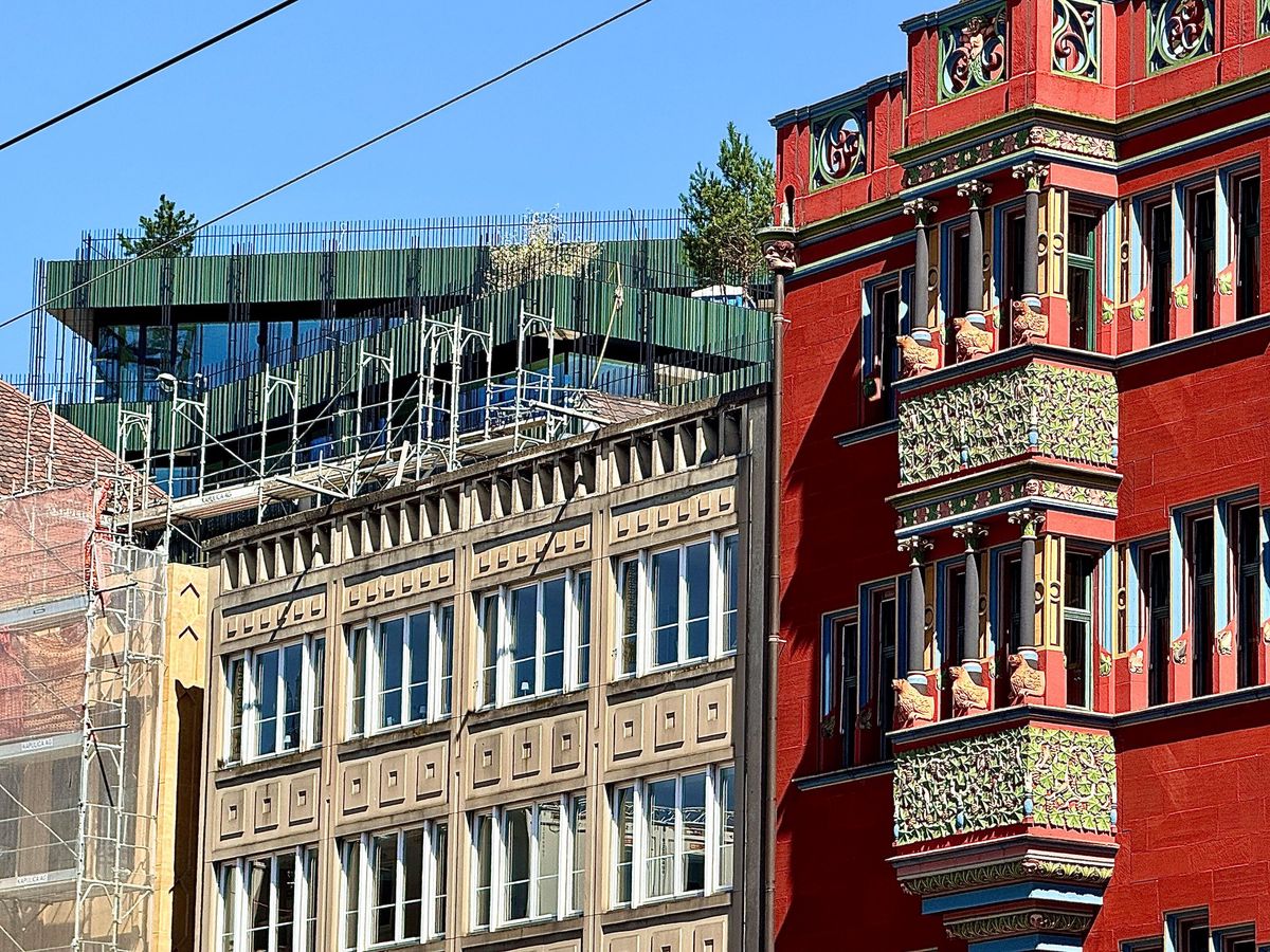 Basel: Der Globus-Kubus verbirgt Sicht auf Martinskirche | Basler Zeitung