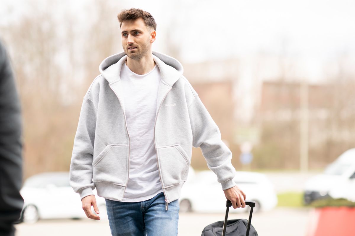 Zwei neue Angreifer für den FC Basel: Der FC Basel holt Barry und ...
