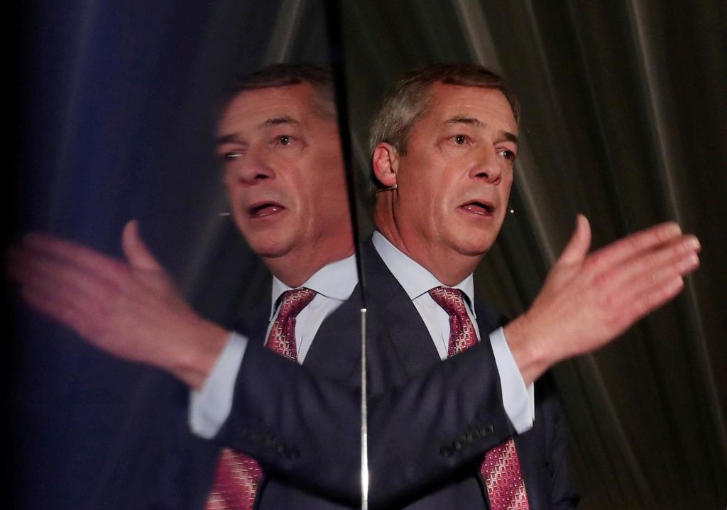 Farage weist «wilde Verschwörungstheorien» zurück | Tages-Anzeiger