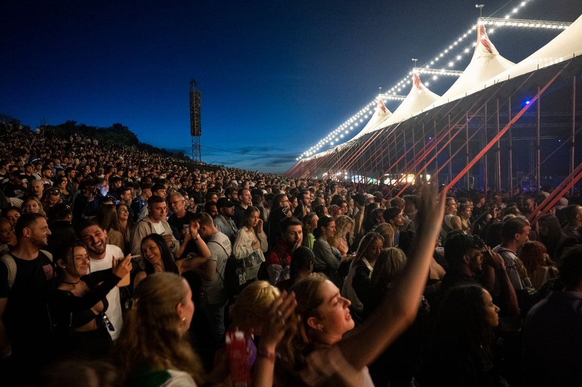 Apache, Rosalia, Tote Hosen: Die Highlights des 40. Gurtenfestival in ...