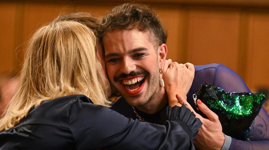 Presseschau zur Literatursensation: Kim de l’Horizon wird gefeiert ...