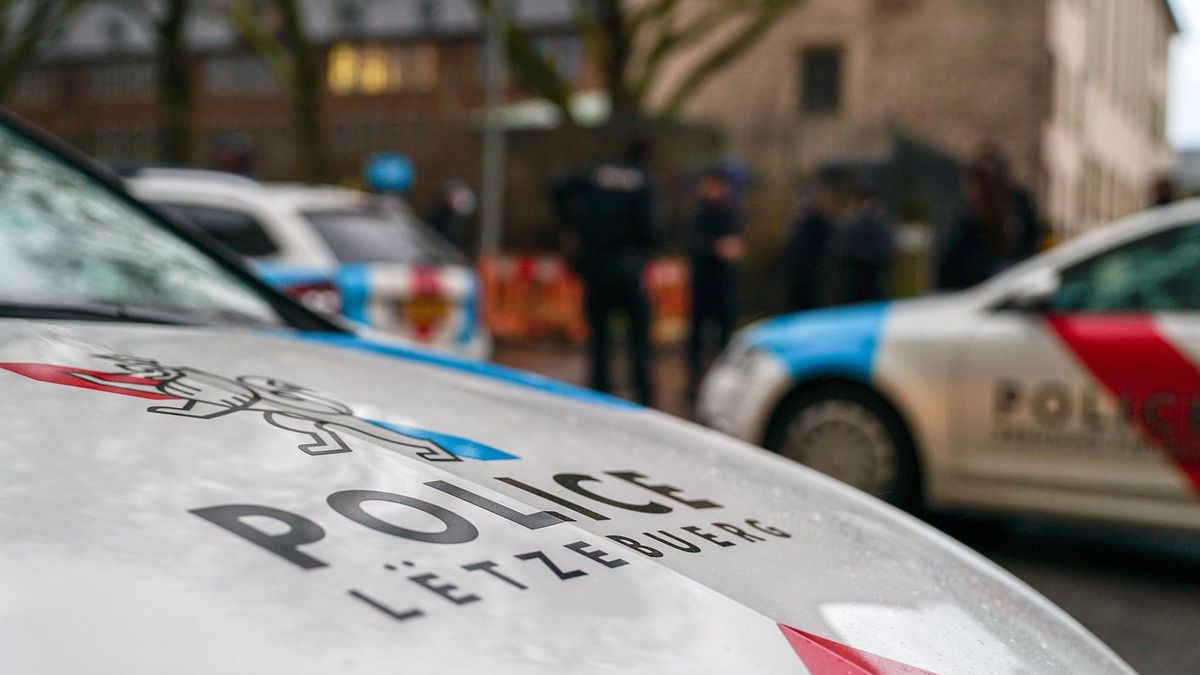 Apr s Un Gros Vol En France Cinq Colombiens Arr t s Dans Un H tel Au apr-s-un-gros-vol-en-france-cinq-colombiens-arr-t-s-dans-un-h-tel-au